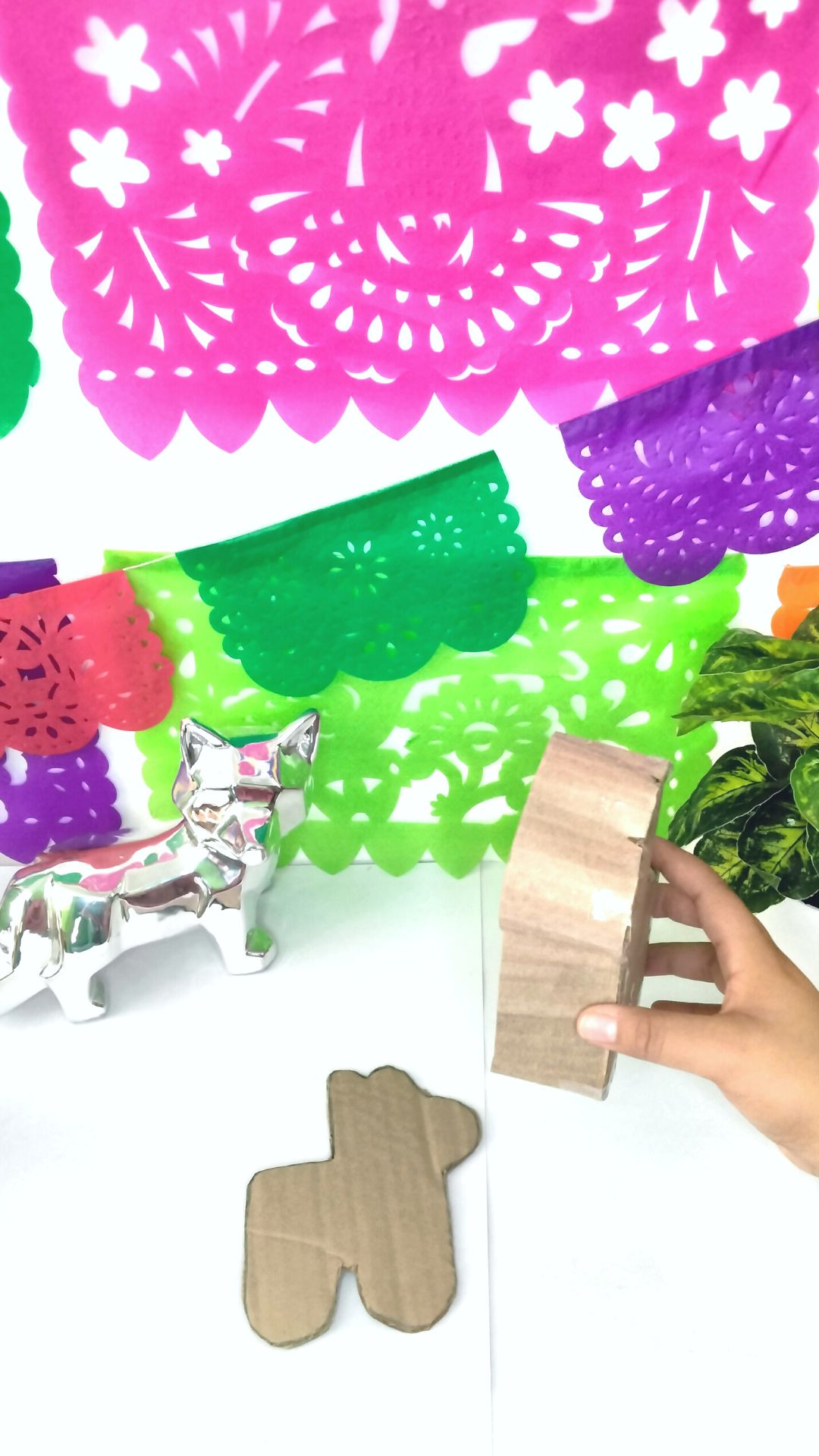 How to make a mini Mexican burro piñata – Fiestas by Kristy